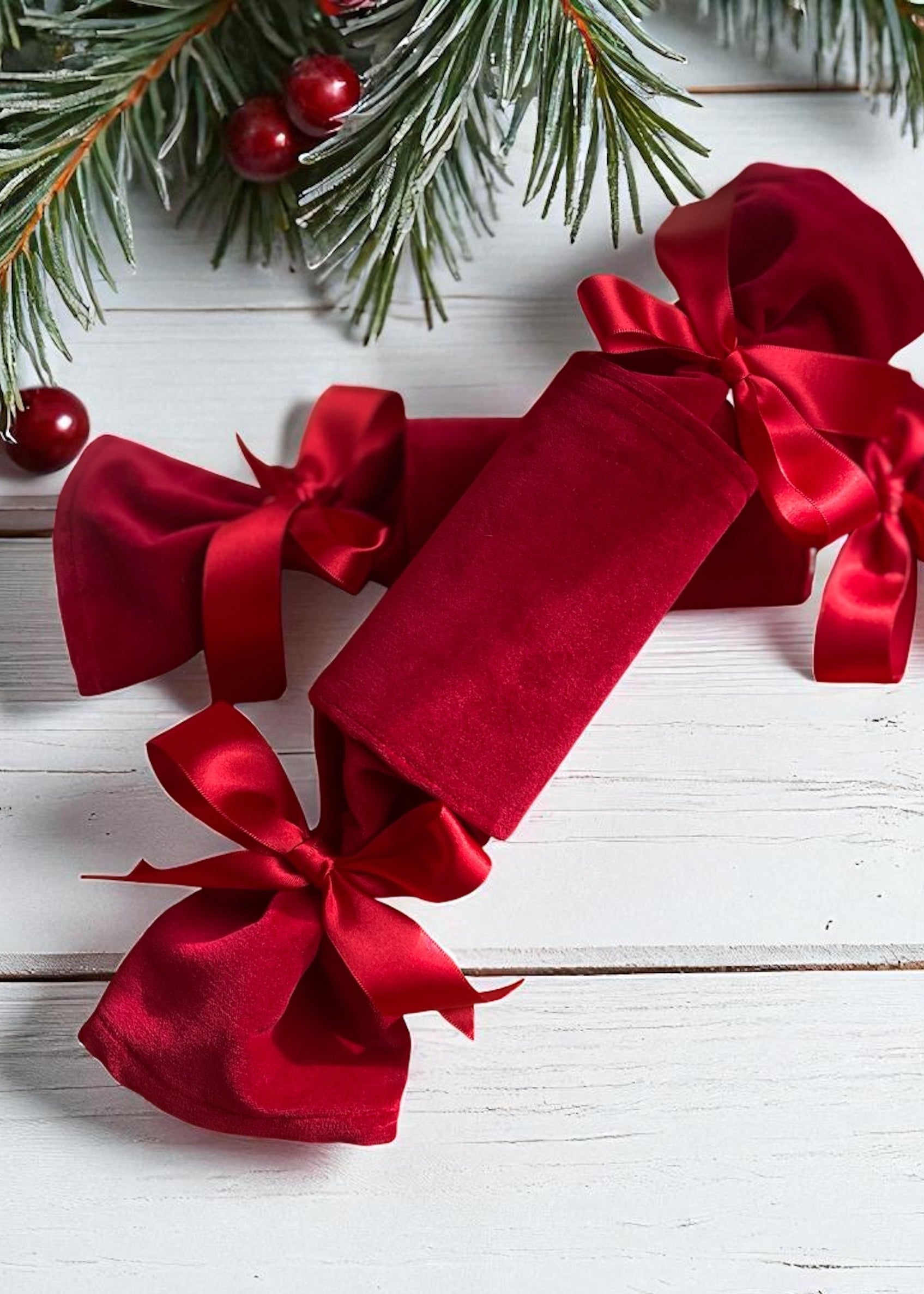 Luxury Christmas Crackers - Red Velvet – Timeless Celebrations Ireland ltd