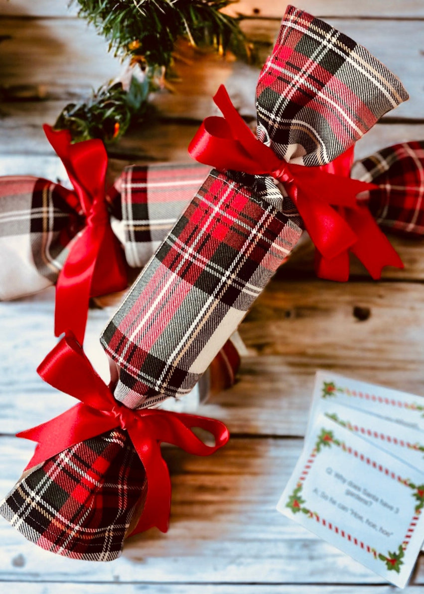 Luxury Christmas Crackers - Stewart Dress Tartan – Timeless ...
